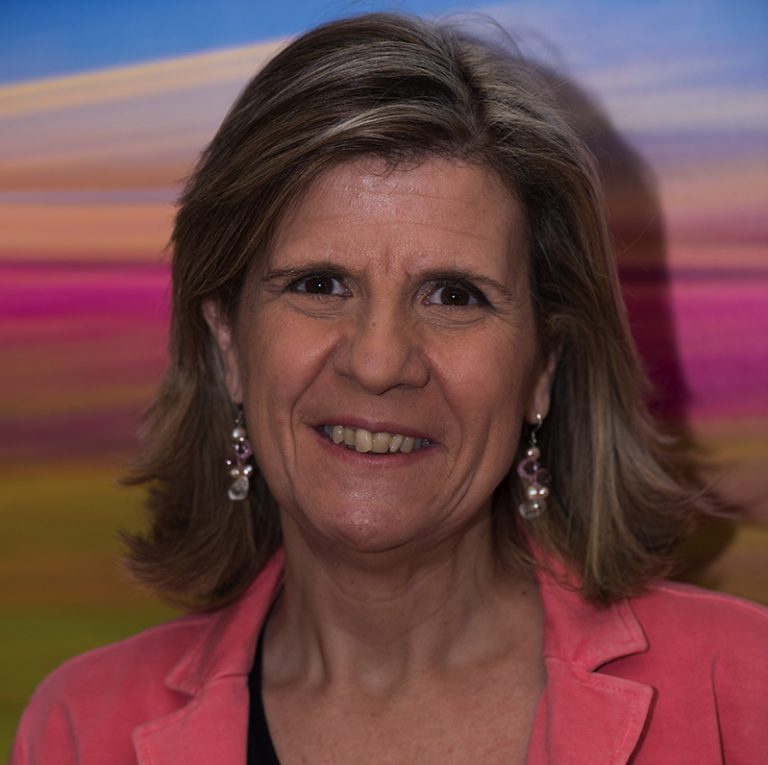 Eva Bach: “El saber sin sensibilidad no va a ninguna parte. Y en eso ...